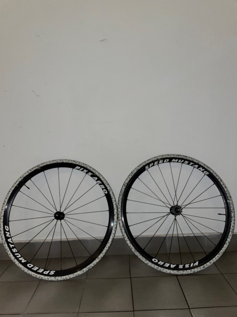 Pizz Speed Mustang Wheelset, Sports Equipment, Bicycles & Parts, Parts ...