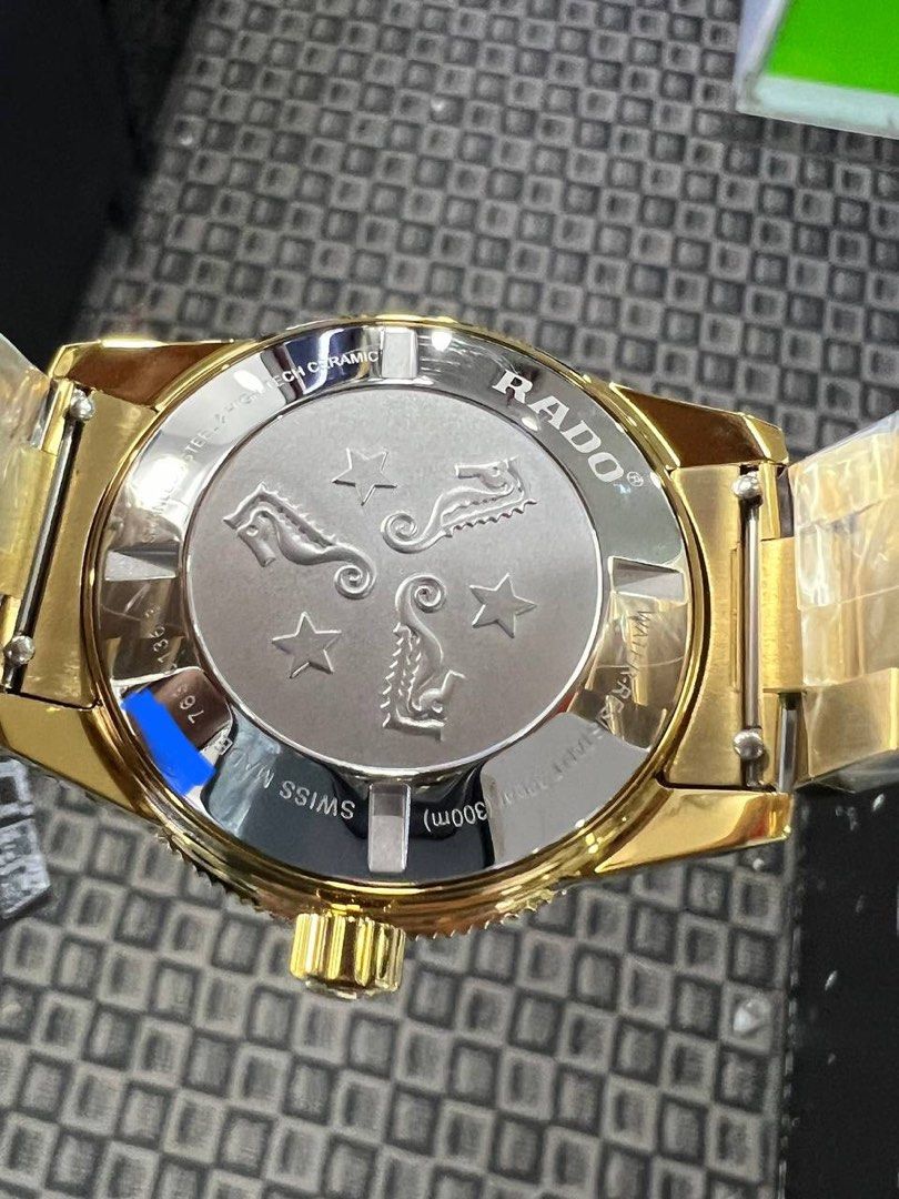 RADO CAPTAIN COOK SWISS MADE AUTOMATIC DIVERS 300M R32136323, Men's ...