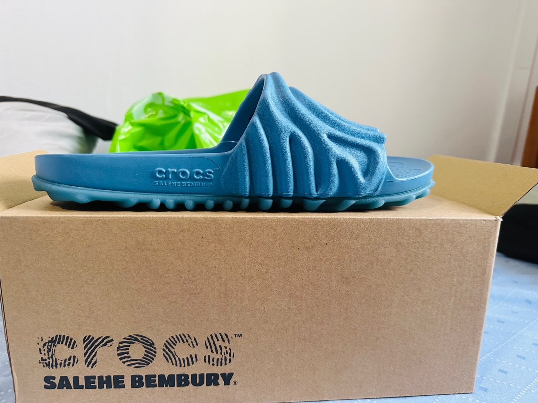 Salehe bumbery crocs, Men's Fashion, Footwear, Flipflops and Slides on ...