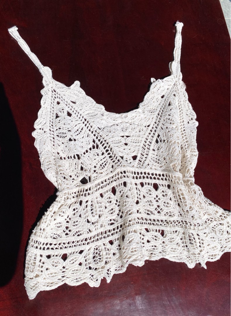 MINIMUM OF 1 PURCHASE, GET THIS FOR FREE See through knit triangle ...