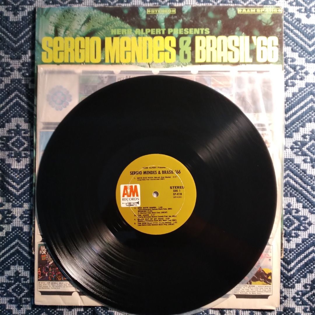 Sergio Mendes & Brasil '66 || Herb Alpert Presents... U.S. SP-4116 ...