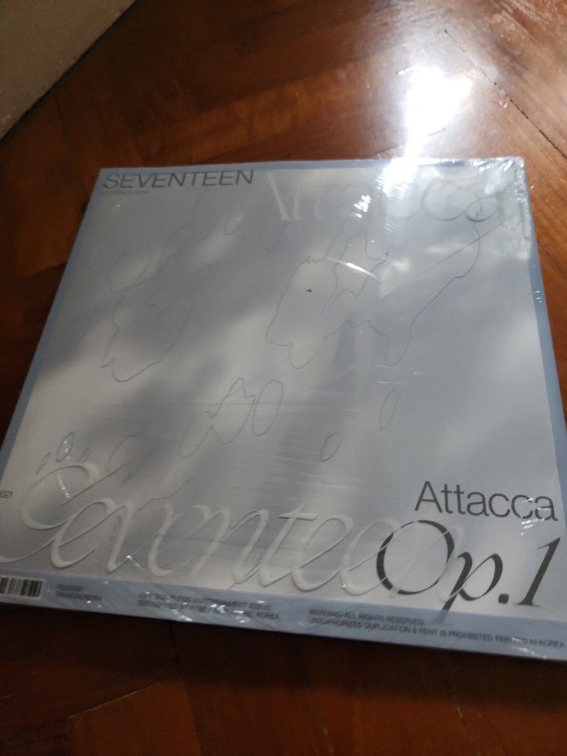 SEVENTEEN Attacca Album, Hobbies & Toys, Memorabilia & Collectibles, K ...