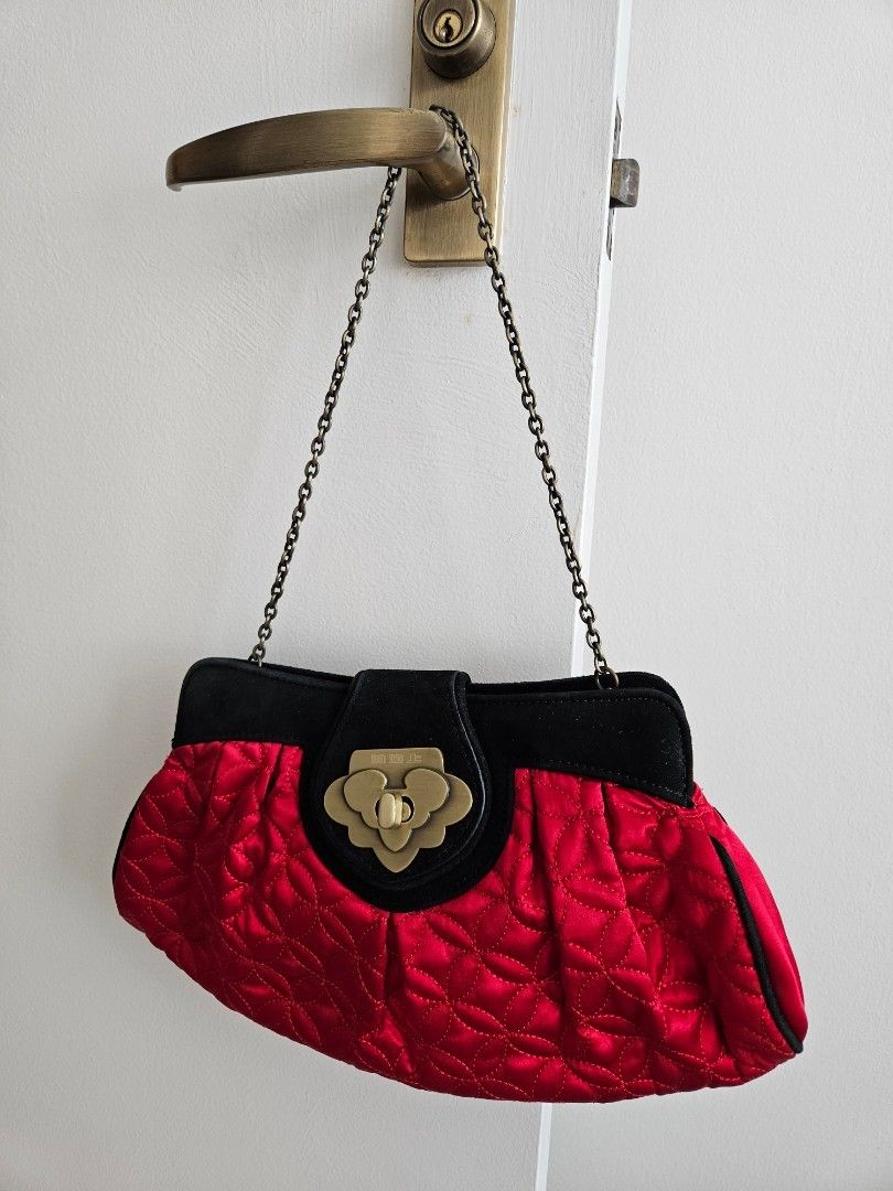 Shanghai Tang dinner bag, Women's Fashion, Bags & Wallets, Clutches on ...