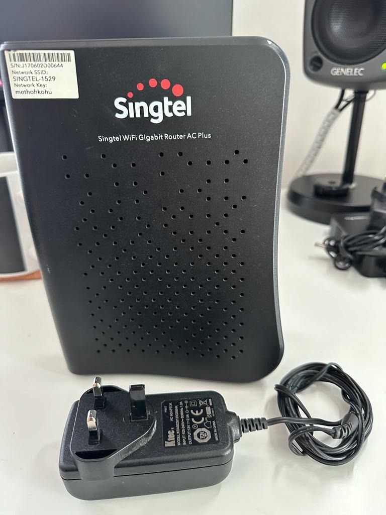 Singtel WiFi Gigabit Router AC Plus, Computers & Tech, Parts ...