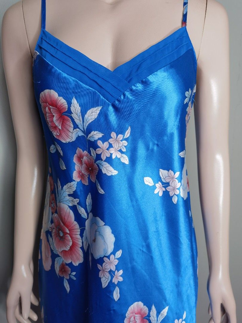 Small - Nighties, Women's Fashion, Undergarments & Loungewear on Carousell