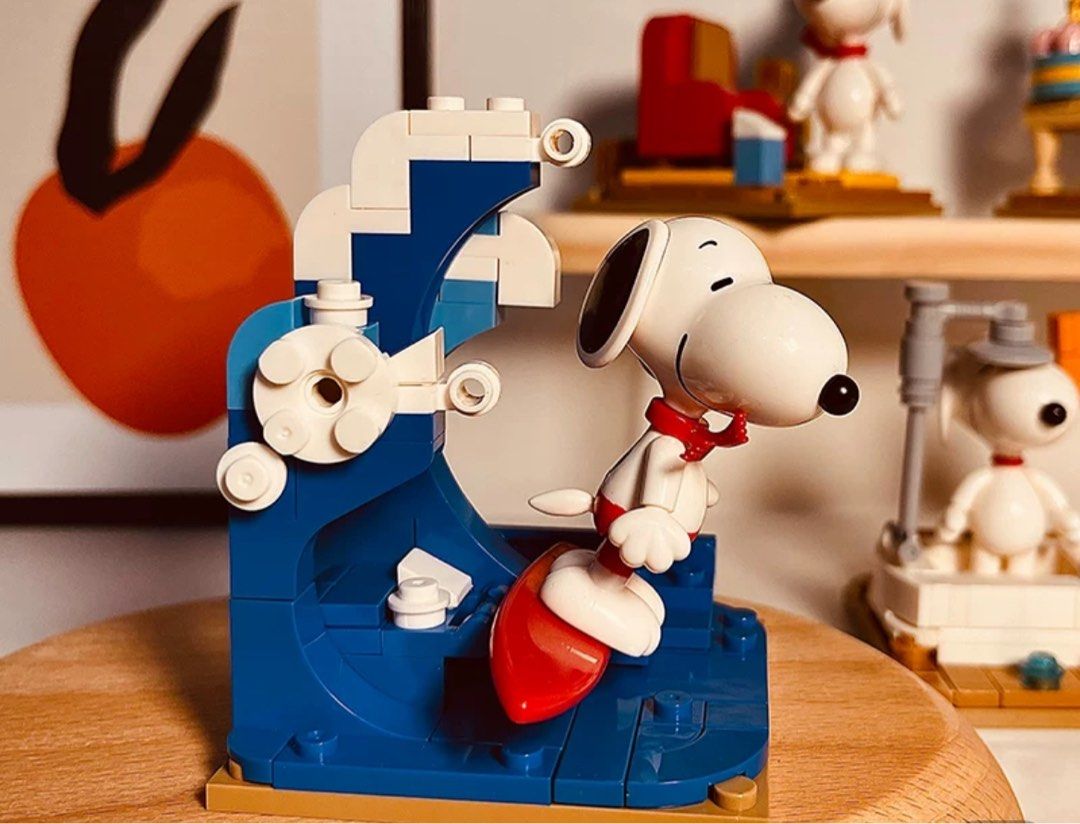 Snoopy Dog Lego Blind Box Surfing DIY Water Skateboard figure figurine ...