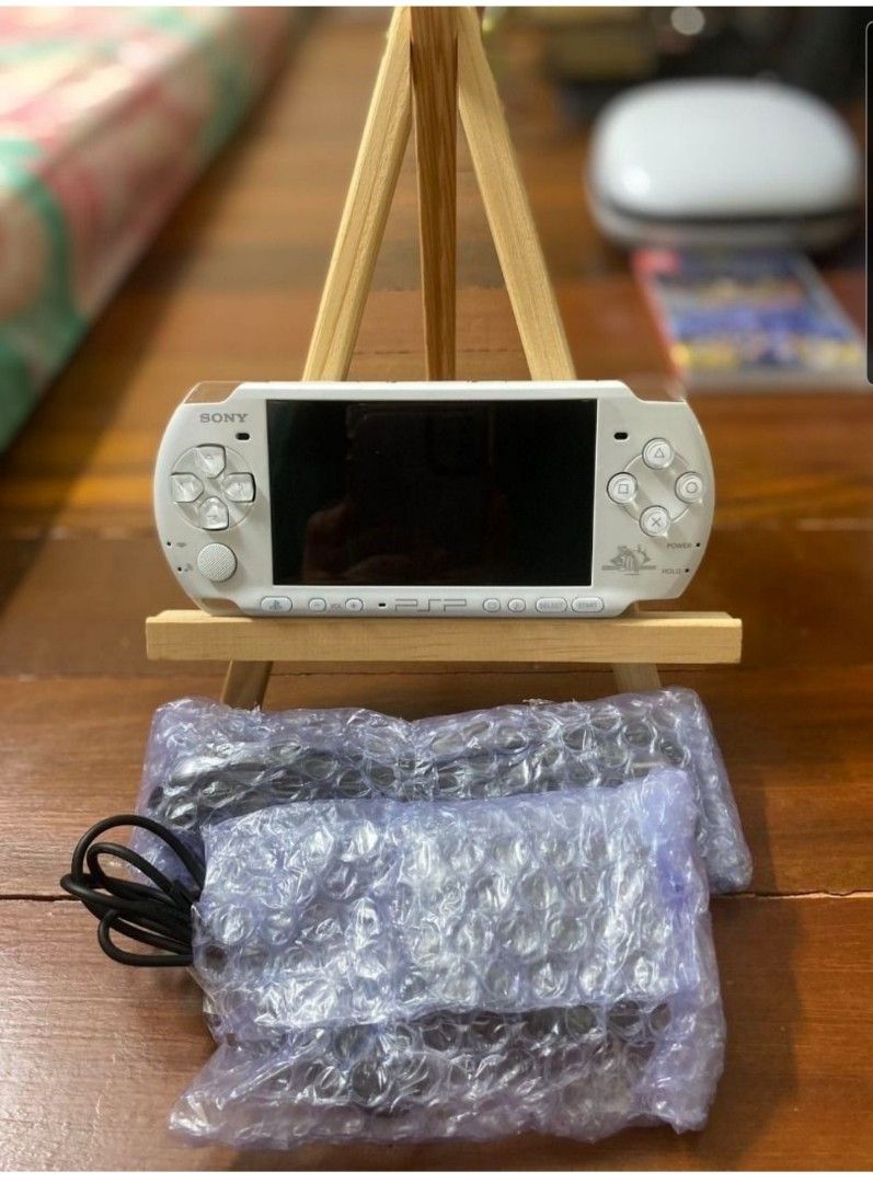 Sony PSP 3000 Dissidia Final Fantasy 20th Anniversary Limited Edition ...