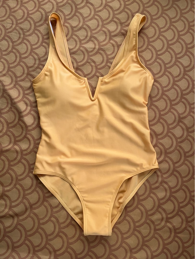 Padded One-Piece Yellow Swimsuit, Women's Fashion, Swimwear, Bikinis ...