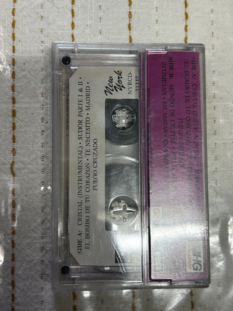 Thalia Mundo de Cristal Casette tape Philippine Release, Hobbies & Toys, Memorabilia ...