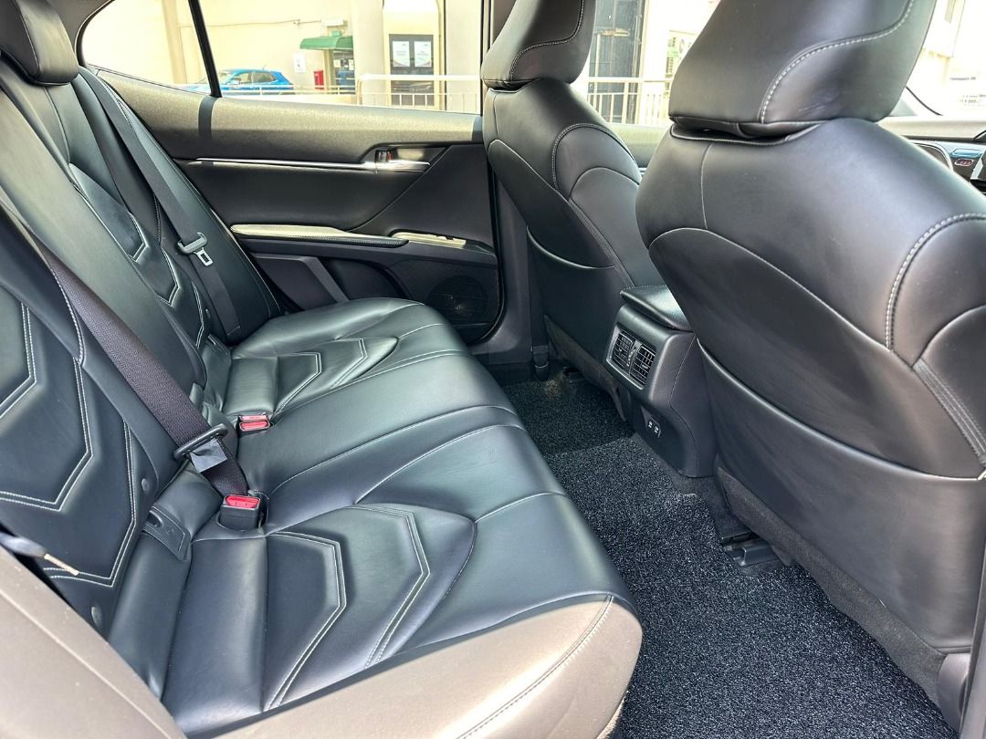 Toyota Camry Hybrid 2.5A Standard Auto, Cars, Used Cars on Carousell