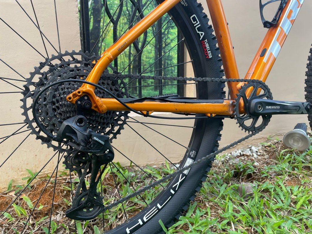 Trek Roscoe 7, Sports Equipment, Bicycles & Parts, Bicycles on Carousell