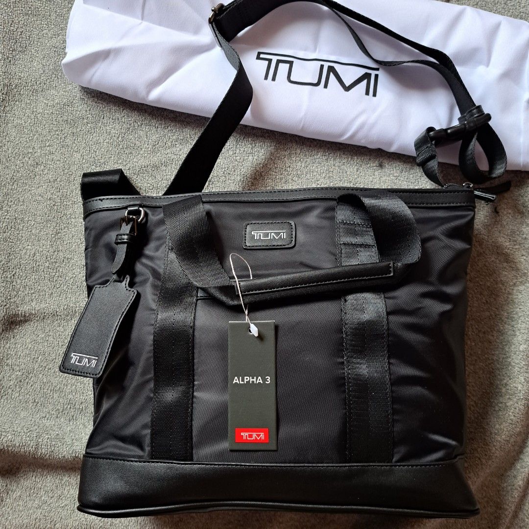 Tumi Alpha 3 Carryall Tote, Women's Fashion, Bags & Wallets, Tote Bags on Carousell