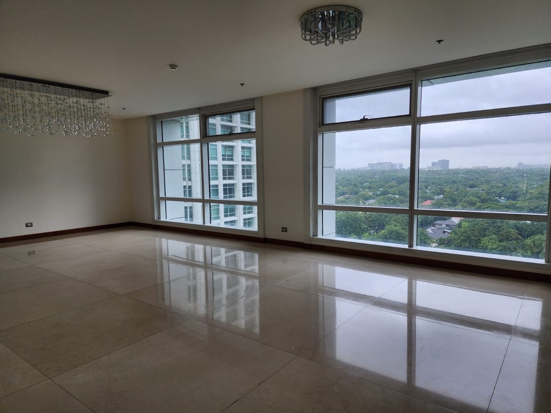 Two Roxas Triangle Makati City 3 Bedroom Condominium Unit For Sale ...