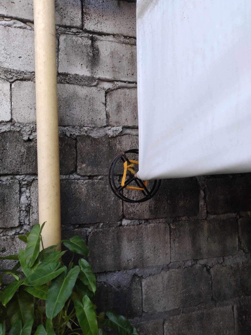 Universal Roll up &roll down, Commercial & Industrial, Construction Tools & Equipment on Carousell