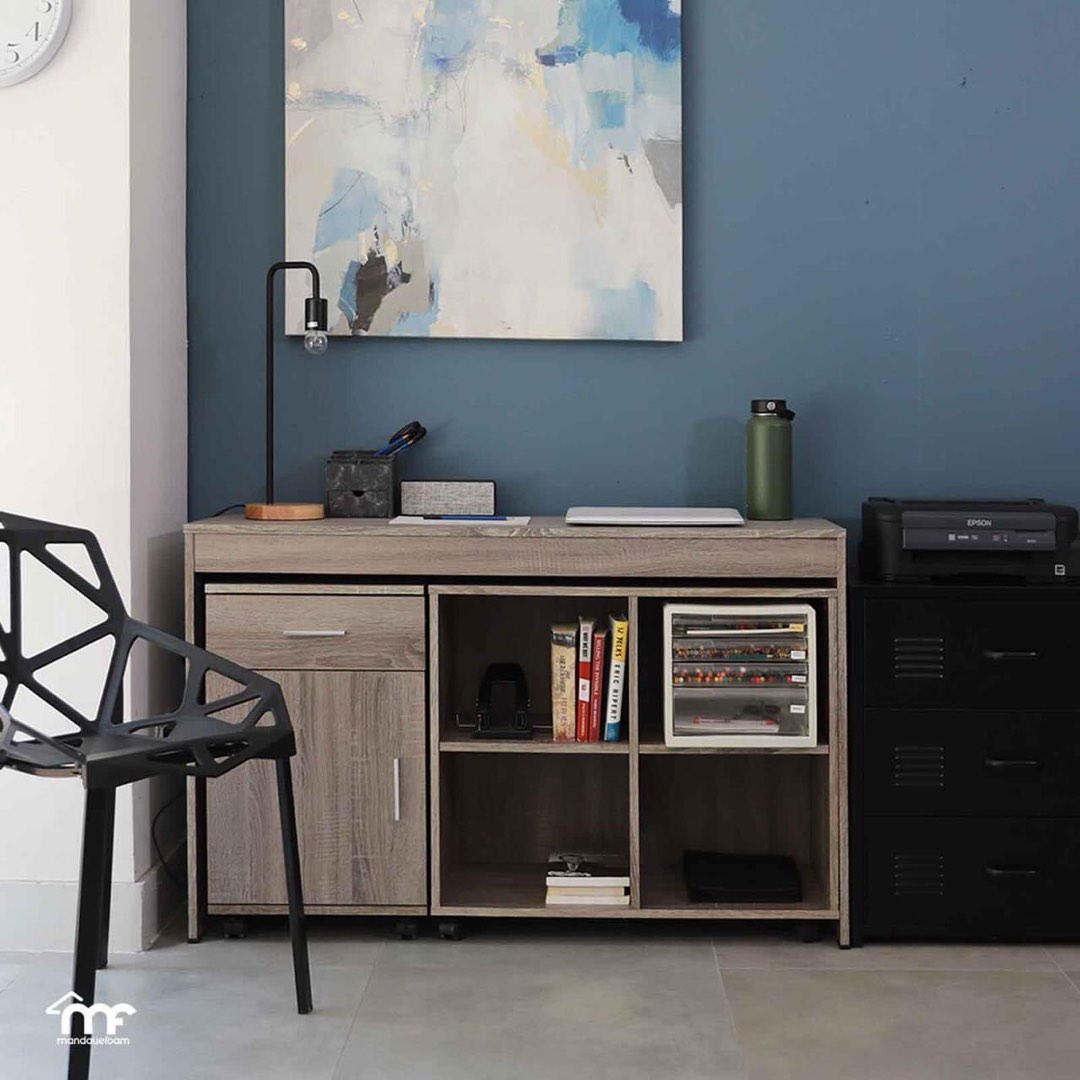 Used Mandaue 3-pc Office Table, Furniture & Home Living, Office ...