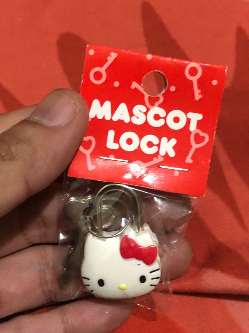 Vintage hello kitty padlock, Hobbies & Toys, Memorabilia & Collectibles ...