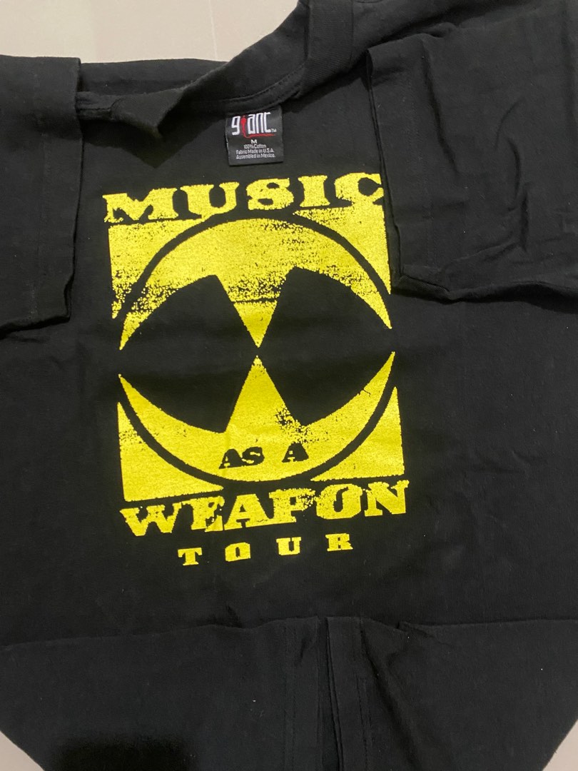 Vintage music is a weapon 2001 music fest tour shirt, Men's Fashion ...