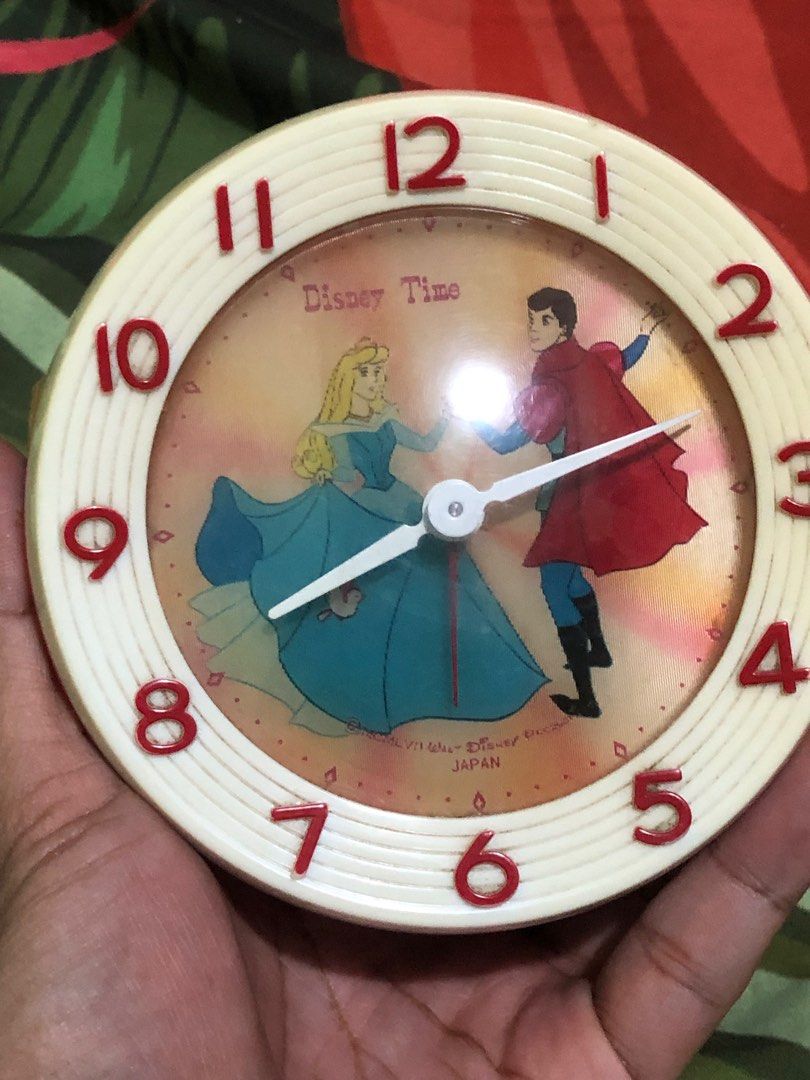 Vintage sleeping beauty disney windup desk clock, Hobbies & Toys ...
