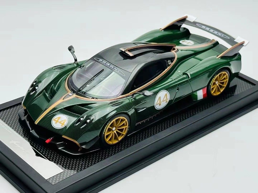 VIP 1:18 Pagani Huayra R White, Hobbies & Toys, Toys & Games on Carousell
