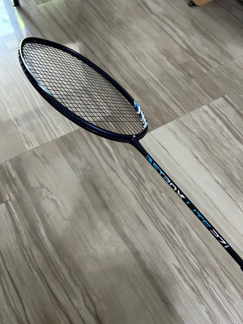 Yonex Astrox 27i badminton racket, Sports Equipment, Sports & Games ...