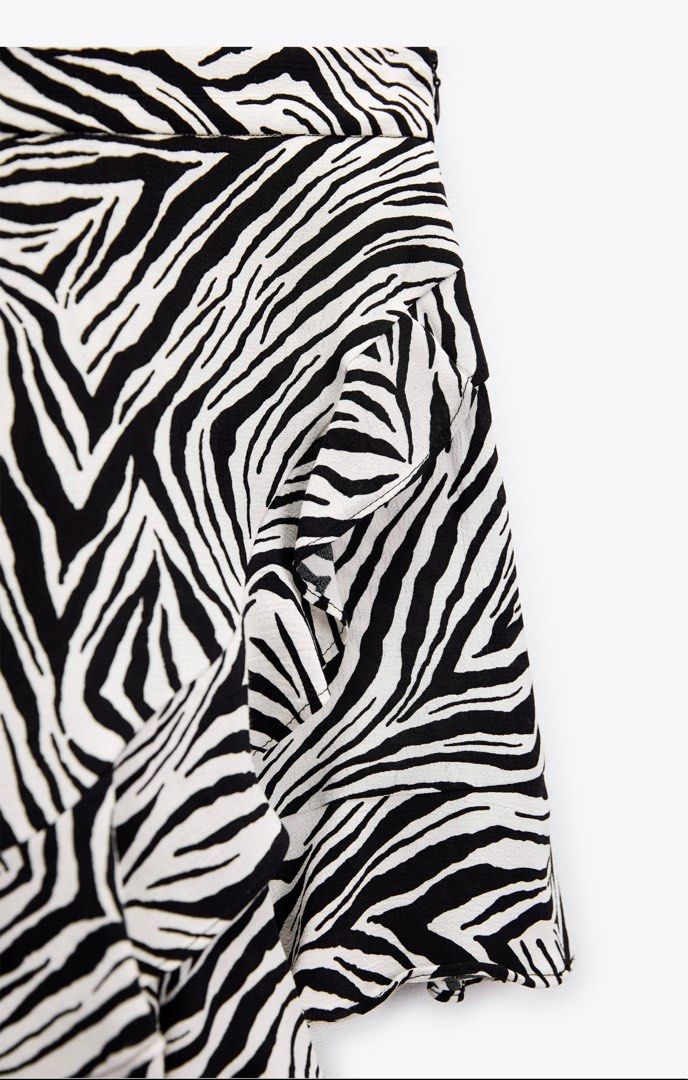 Zara Zebra Print Skorts, Women's Fashion, Bottoms, Skirts on Carousell