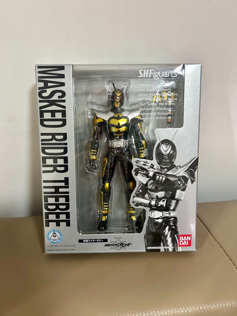 全新 幪面超人 shf bee shf kabuto甲鬥王 盒靚, 興趣及遊戲, 玩具 & 遊戲類 - Carousell