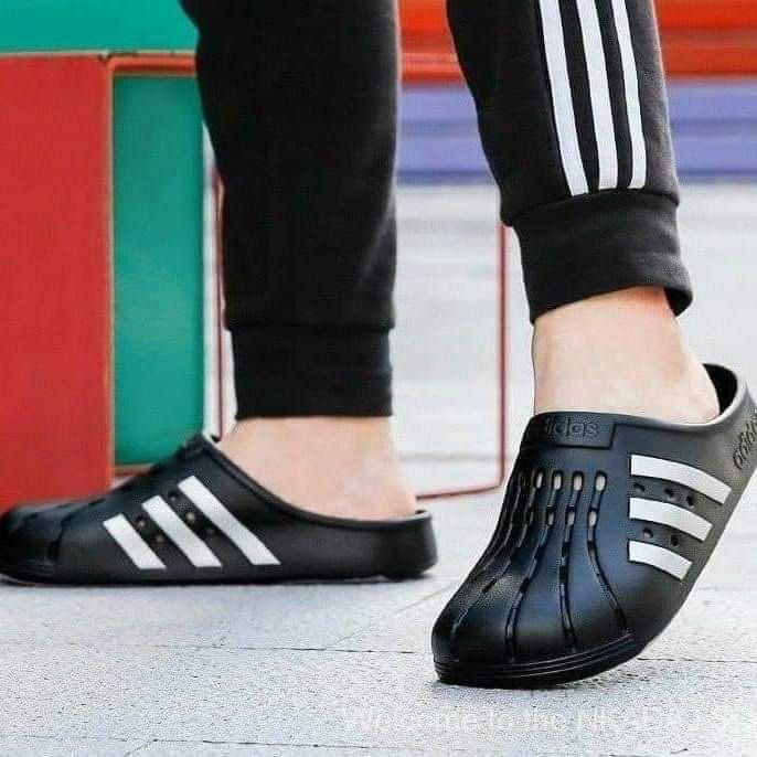 Adidas Adilette Clogs, Women's Fashion, Footwear, Slippers and slides ...