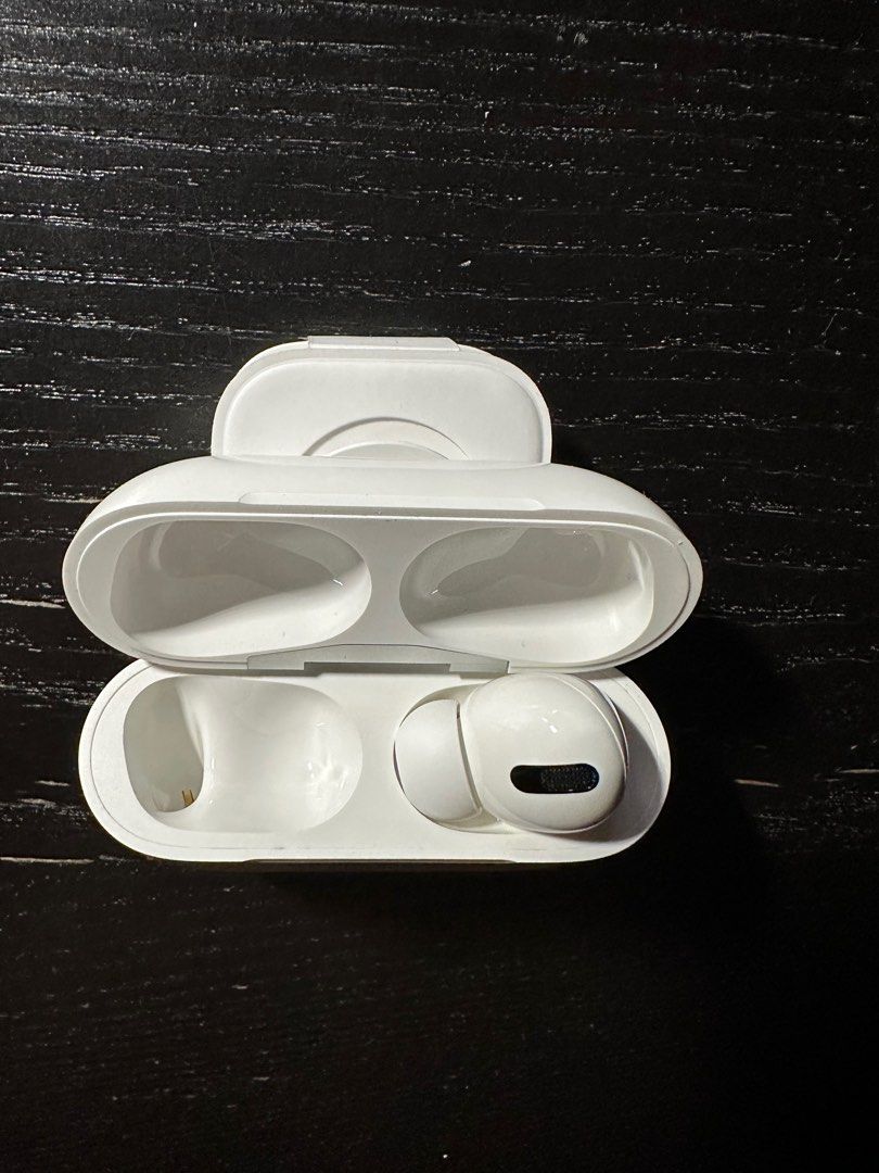 Airpods Pro Gen 1 (MagSafe Charging), Audio, Earphones on Carousell