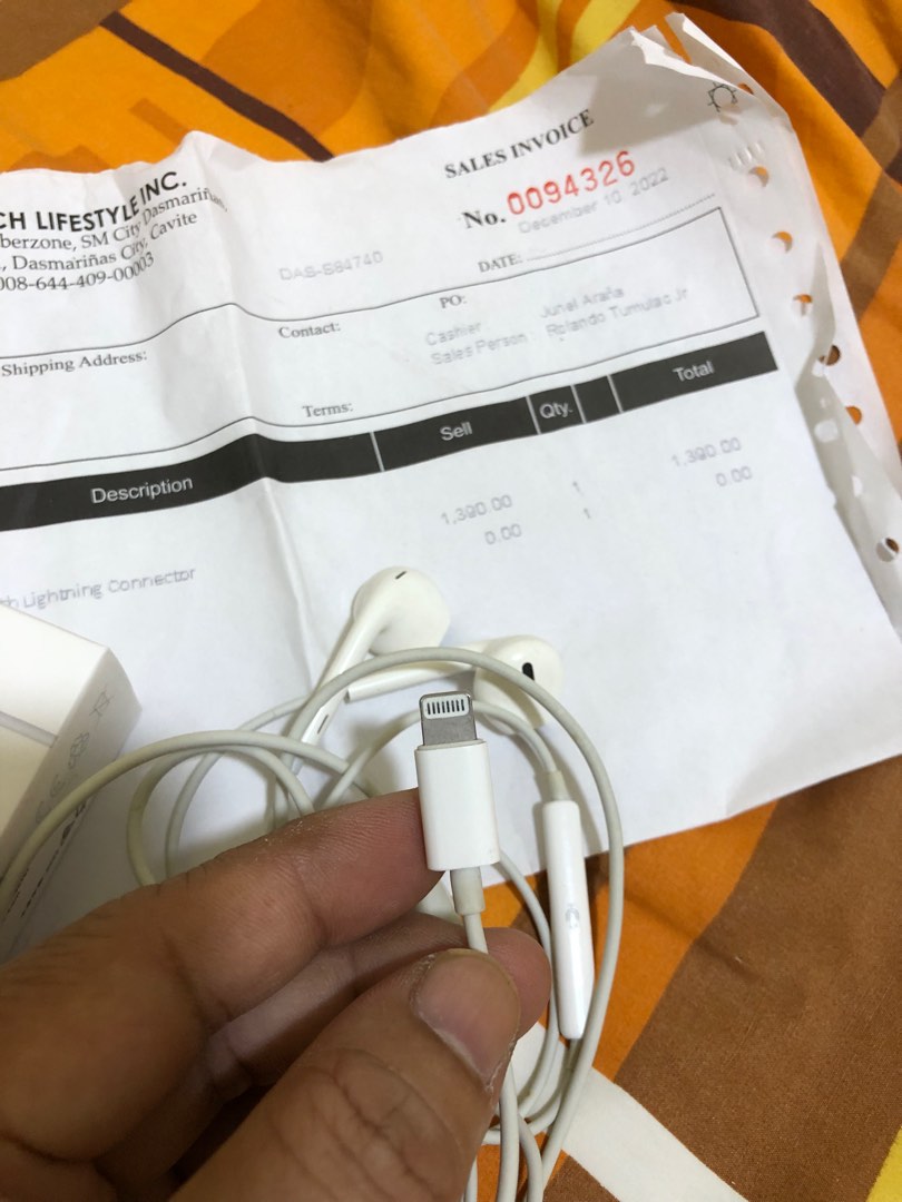 Apple Lightning EarPod, Mobile Phones & Gadgets, Mobile & Gadget Accessories, Other Mobile ...