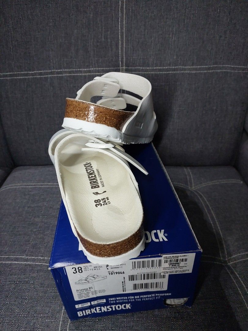 Birkenstock Arizona Triple White, Women's Fashion, Footwear, Slippers ...