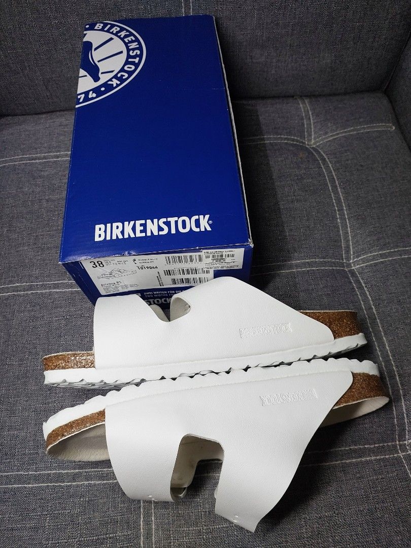 Birkenstock Arizona Triple White, Women's Fashion, Footwear, Slippers ...