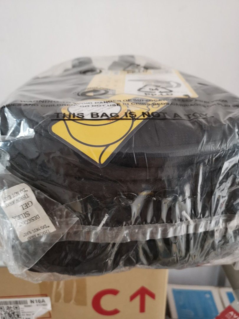 Brand new Kata camera bag for old model cameras, Photography ...