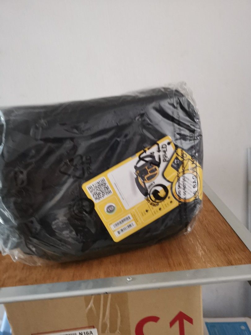 Brand new Kata camera bag for old model cameras, Photography ...