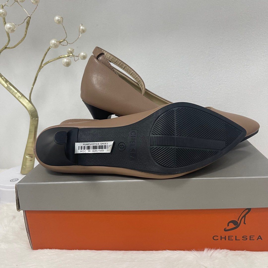 Chelsea Mocha Heels, Women's Fashion, Footwear, Heels on Carousell