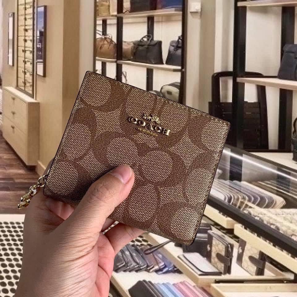 Coach Snap Wallet in Signature (khaki), Women's Fashion, Bags & Wallets ...
