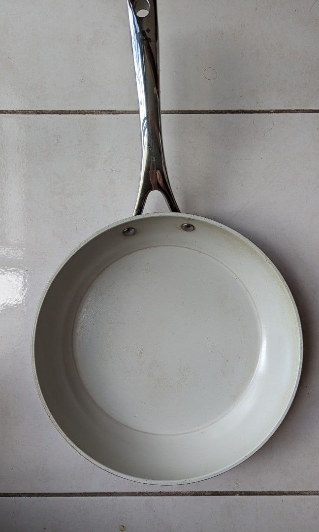 Cosmic cookware Cosmo fry, Furniture & Home Living, Kitchenware ...