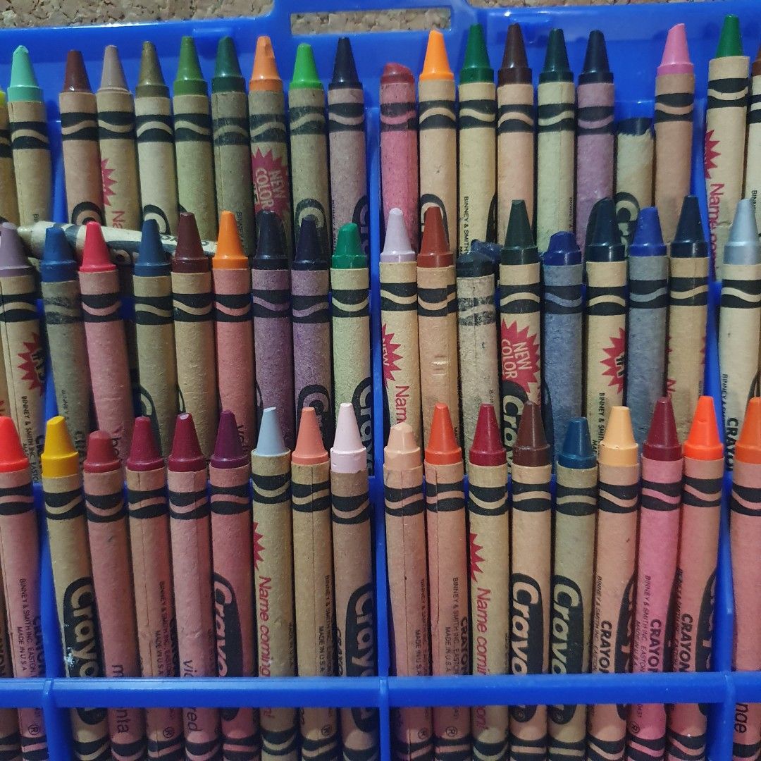 Crayola Crayons Set, Hobbies & Toys, Stationary & Craft, Stationery ...
