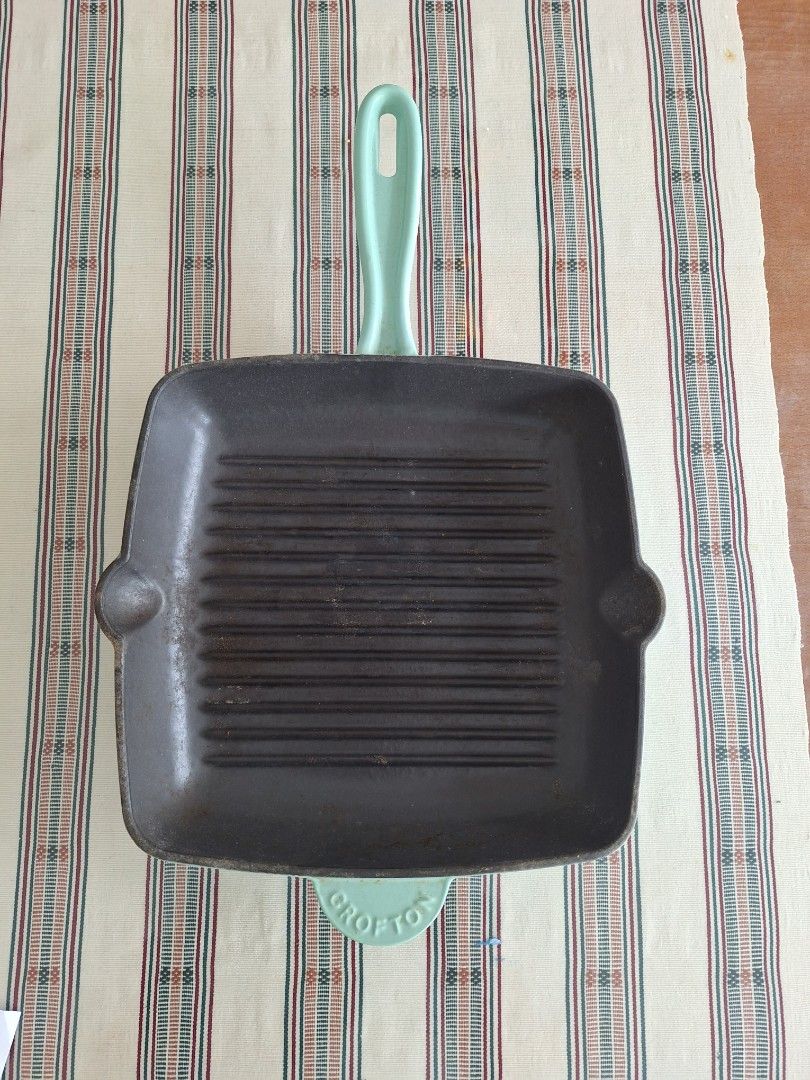 Crofton Cast Iron Skillet, TV & Home Appliances, Kitchen Appliances, Other Kitchen Appliances on ...