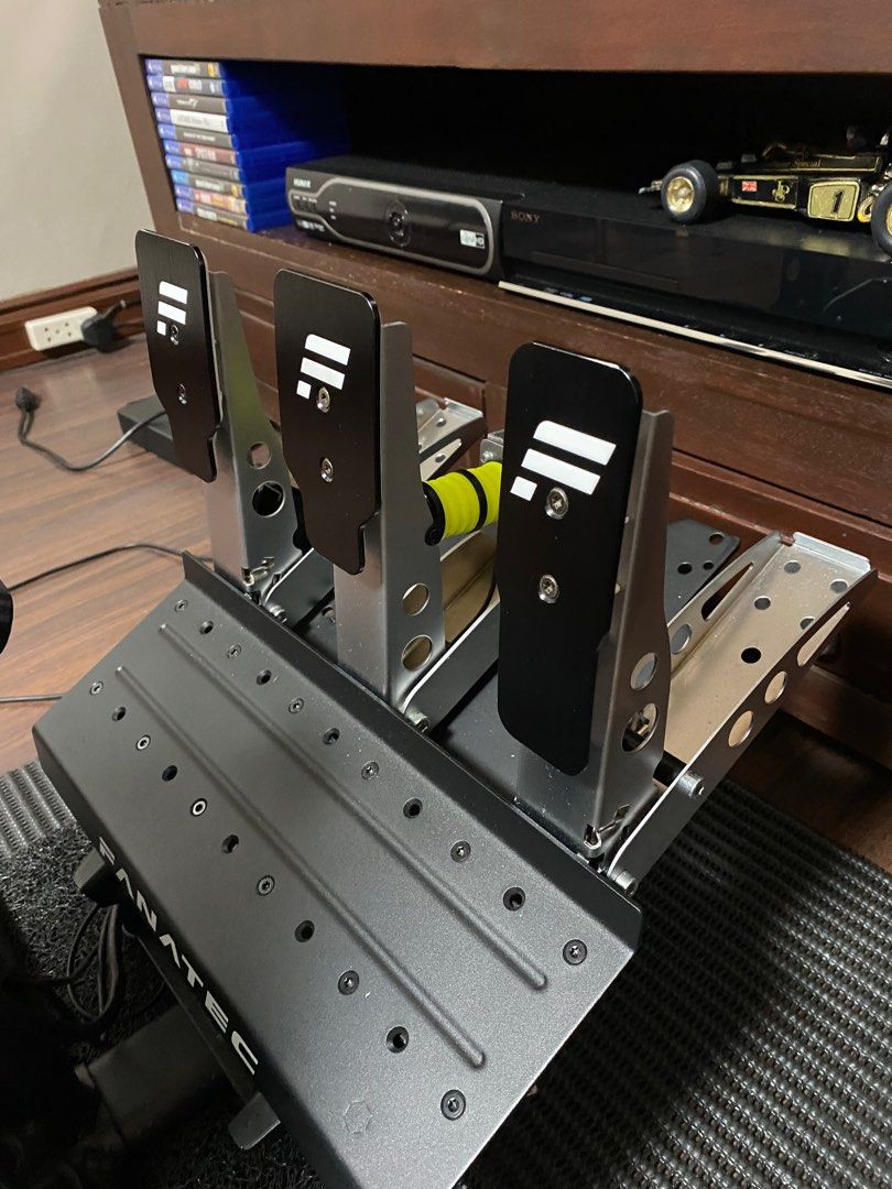 Fanatec DD Pro Racing Simulator Full Set, Video Gaming, Video Game ...