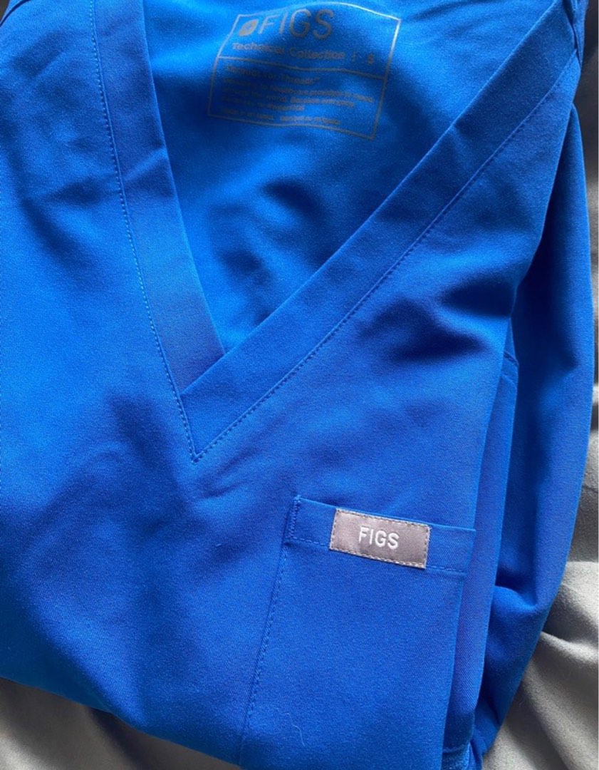Figs Royal Blue Scrubs Set, Women's Fashion, Activewear on Carousell