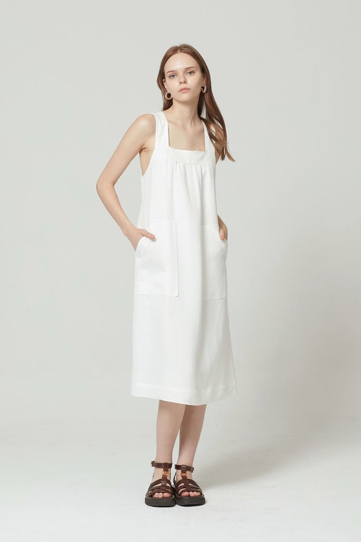 GG5 Square Neck Relax Dress, Women's Fashion, Dresses & Sets, Dresses ...