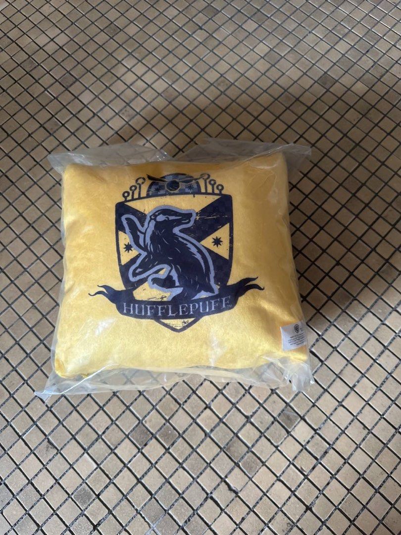 Harry Potter Changi Hufflepuff cushion, Hobbies & Toys, Toys & Games on ...