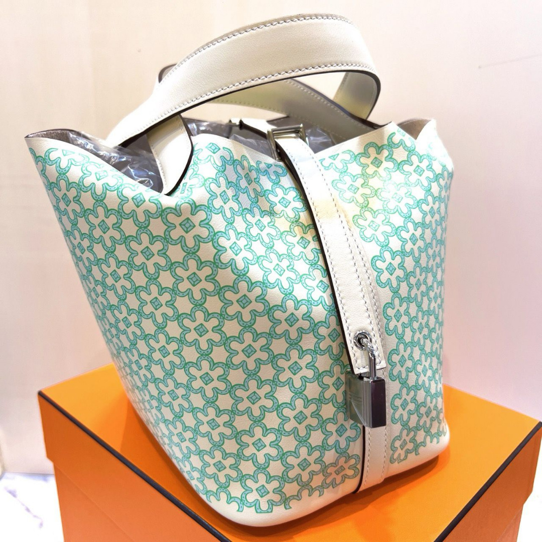 Hermes Picotin 18 Lucky Daisy Bag, Women's Fashion, Bags & Wallets ...