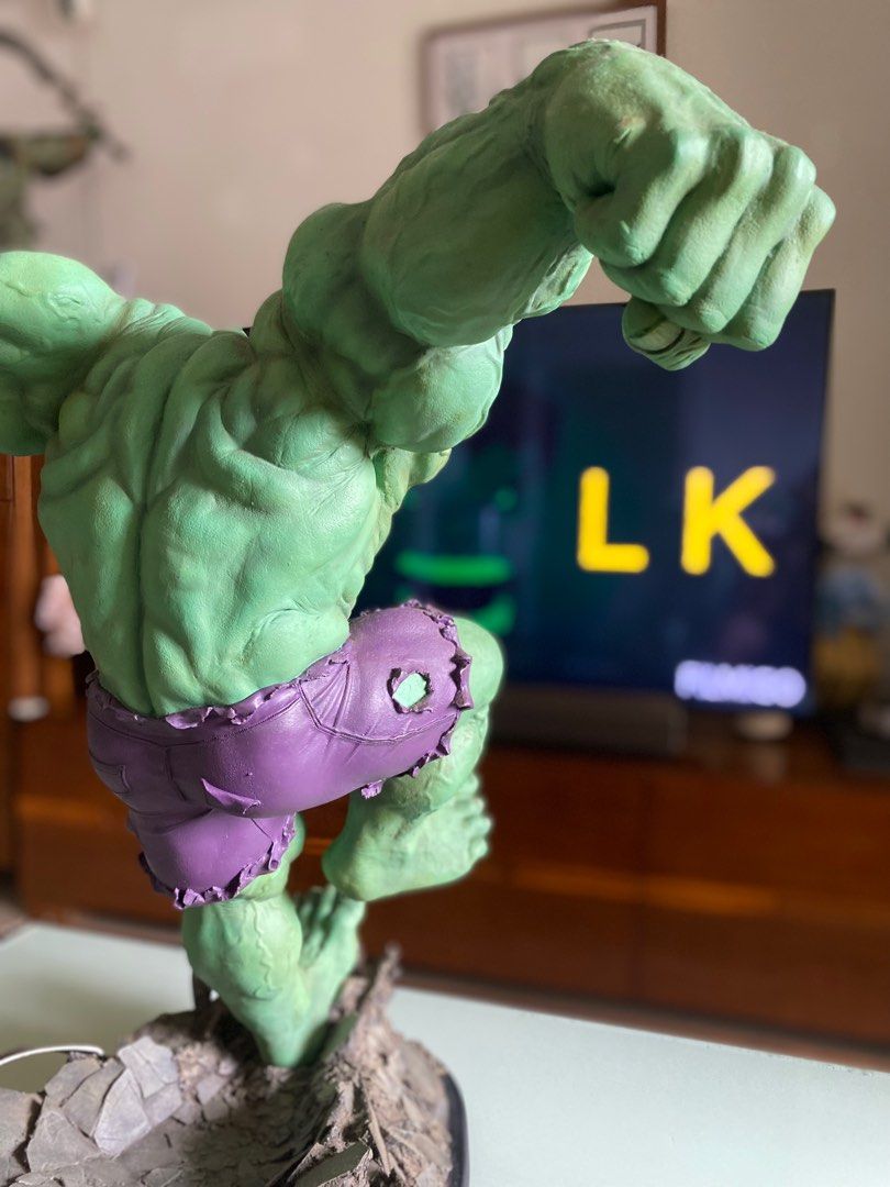 Hulk comiquette statue, Hobbies & Toys, Toys & Games on Carousell