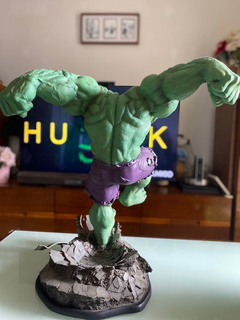 Hulk comiquette statue, Hobbies & Toys, Toys & Games on Carousell