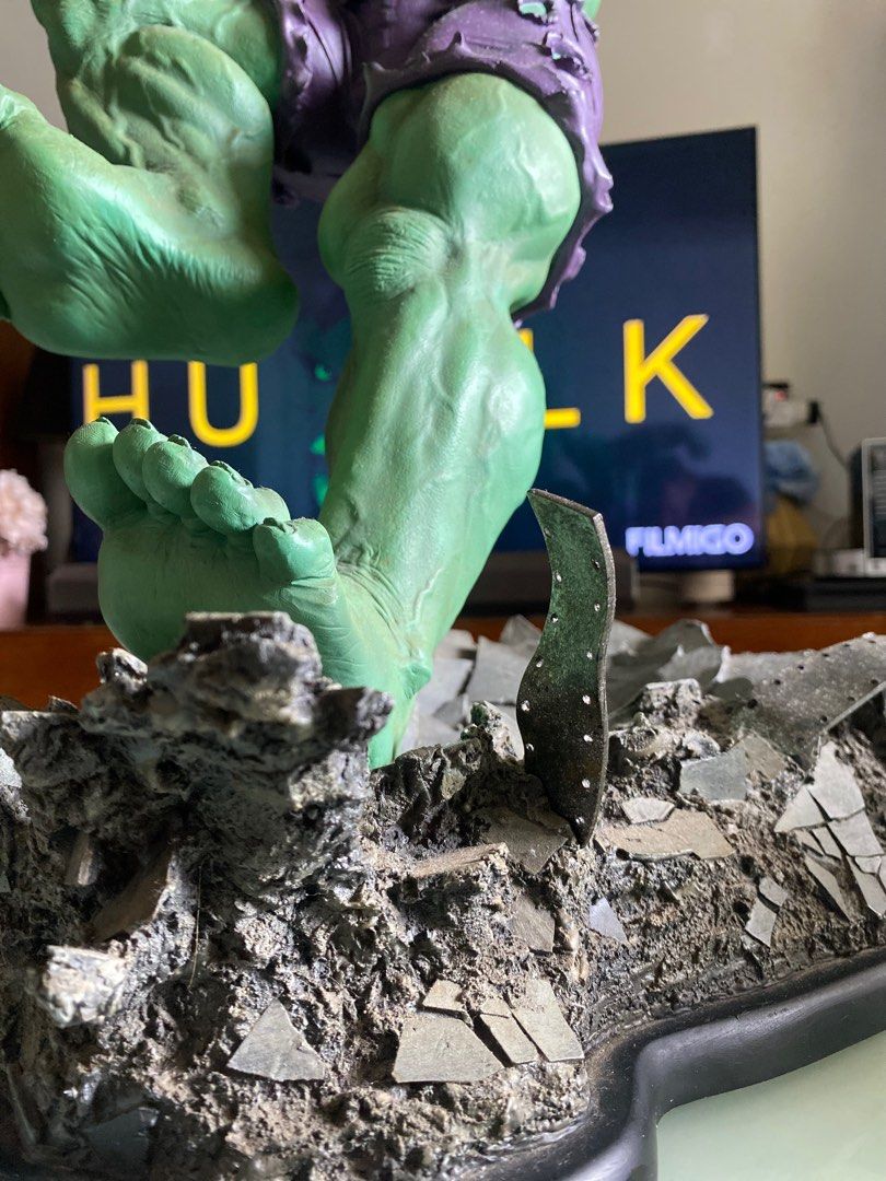 Hulk comiquette statue, Hobbies & Toys, Toys & Games on Carousell