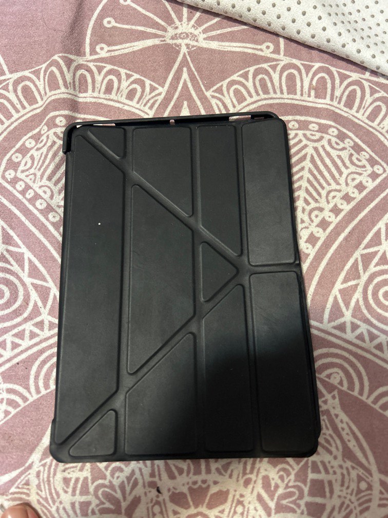 iPad 10 by 7 inch casing, Mobile Phones & Gadgets, Mobile & Gadget ...