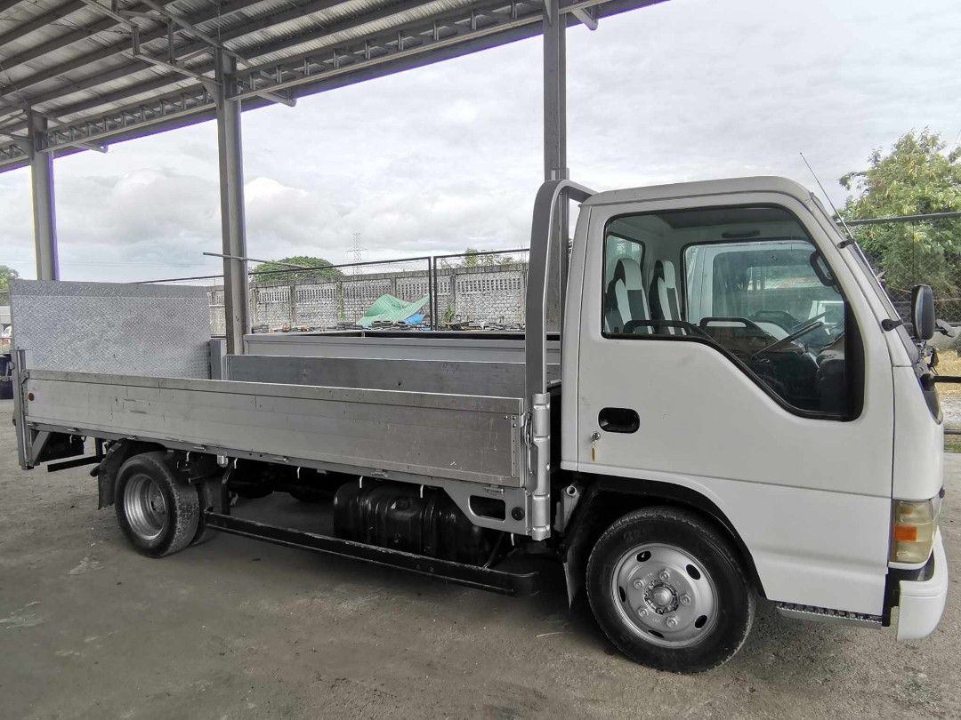 Isuzu Elf NKR 4HL1 - 14ft. Dropside (6wheeler) Japan Used, Special ...
