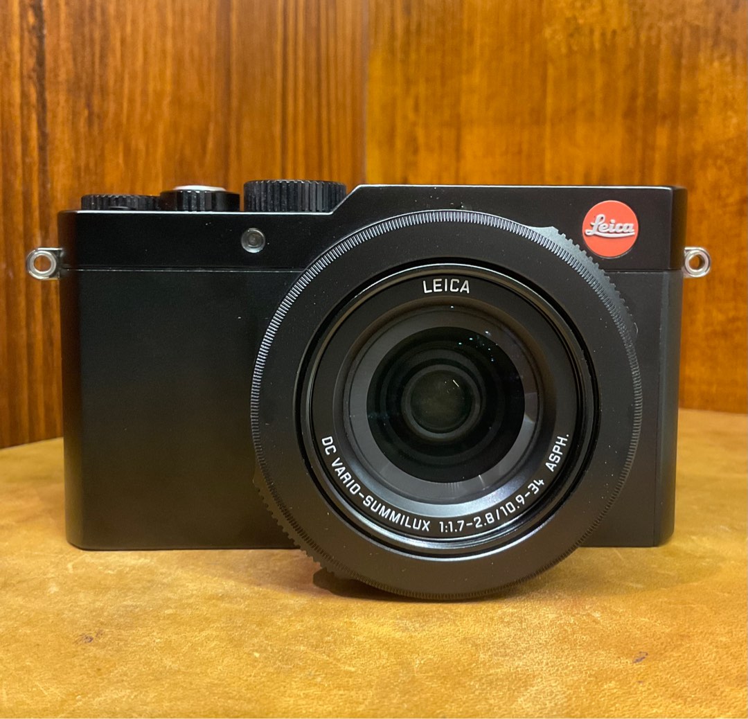 Leica D-Lux 109 w/box (5020562) J23, Photography, Cameras on Carousell