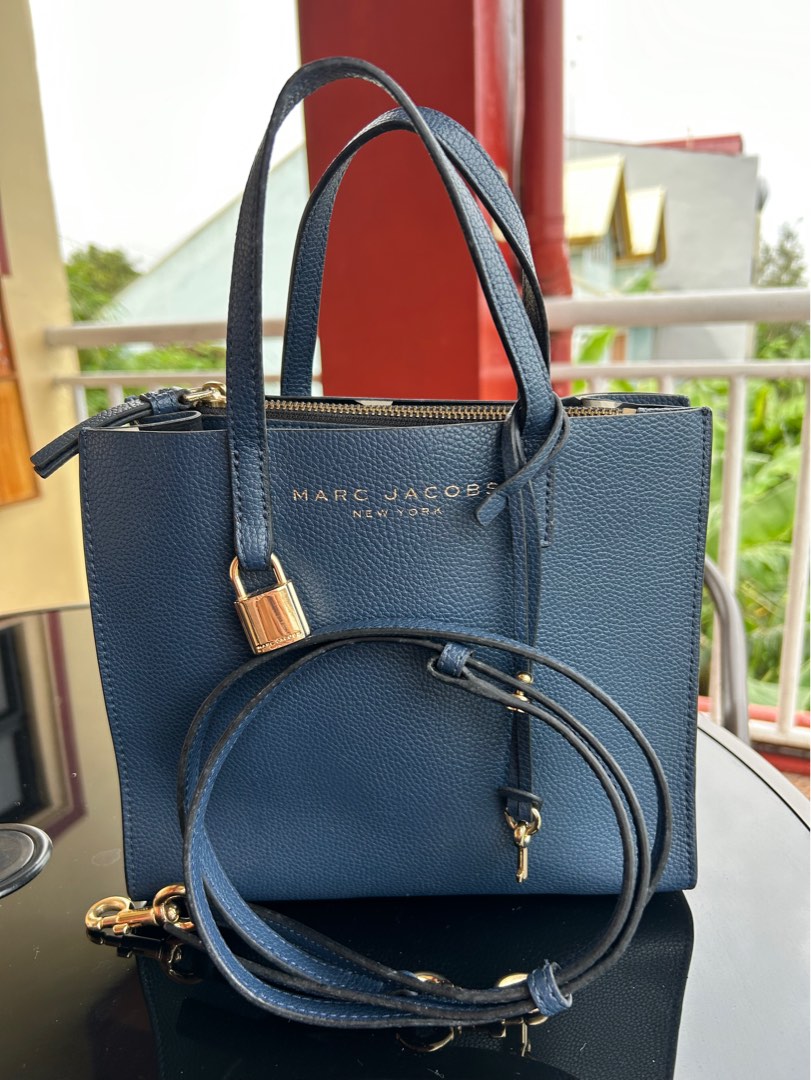 MARC JACOBS Mini Grind Tote Bag, Luxury, Bags & Wallets on Carousell